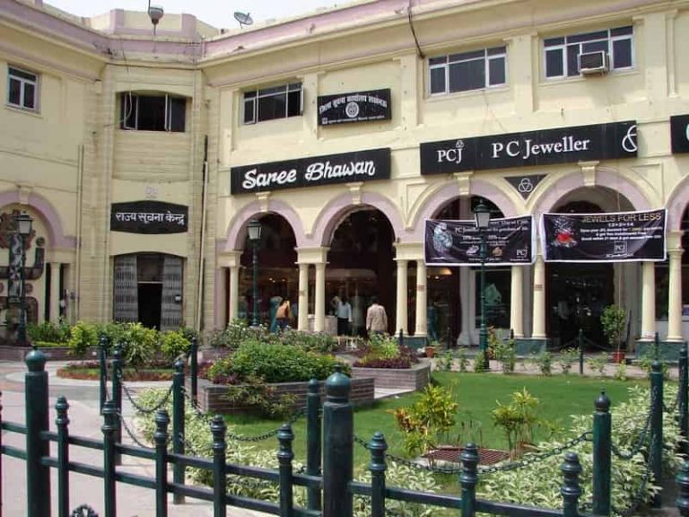 10 Shopping Places in Lucknow (2022) Popular Places to Shop in Lucknow ...
