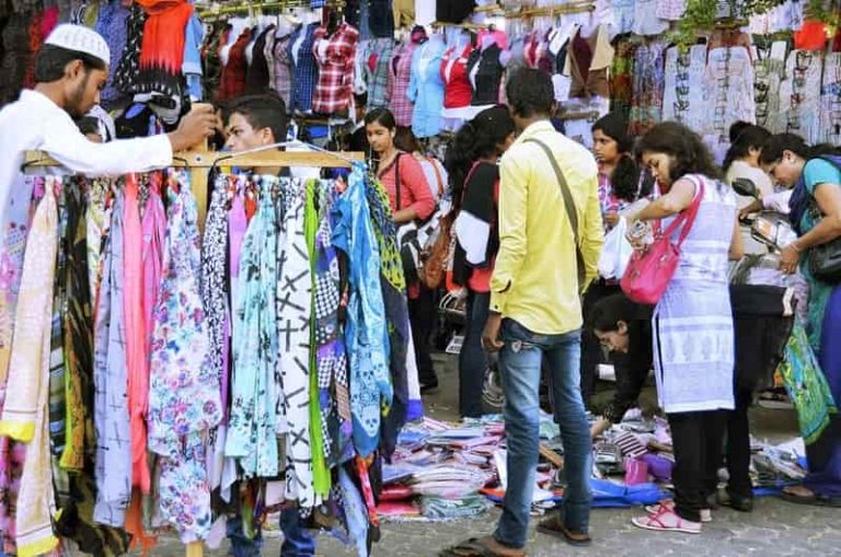 Wholesale Cloth Markets in Mumbai | Cloth Markets in Mumbai | Treebo Blogs