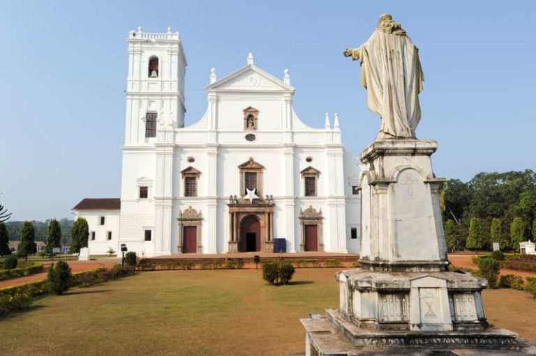 21 Famous Churches in Goa | Churches in North & South Goa | Treebo Blogs