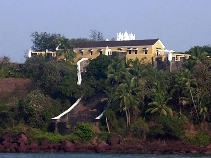 11 Forts in Goa | Famous Forts in North & South Goa - Treebo Blogs