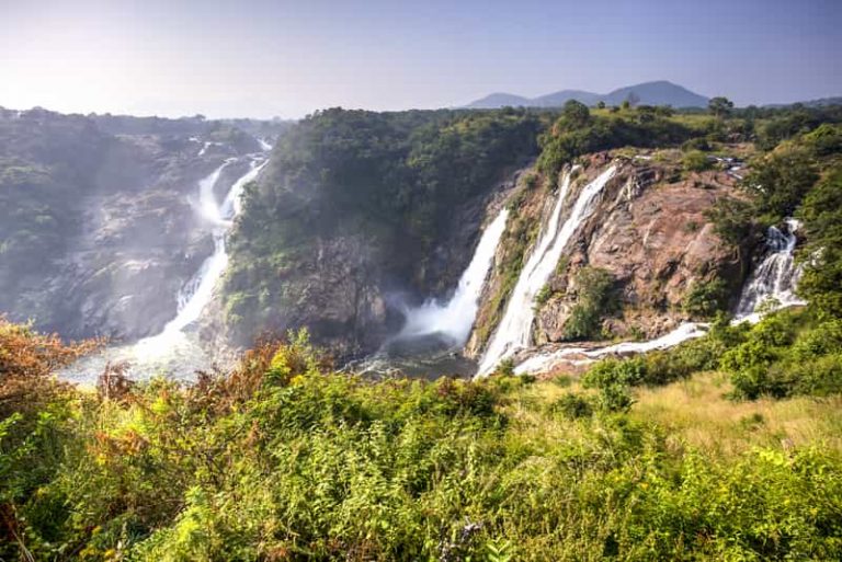 20 Waterfalls near Chennai | Falls Near Chennai | Treebo Blogs