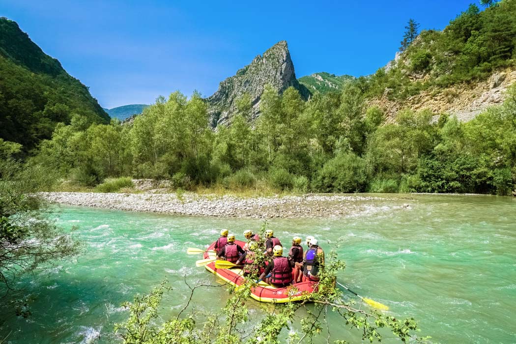 Top 10 exciting destinations to go for River Rafting in India