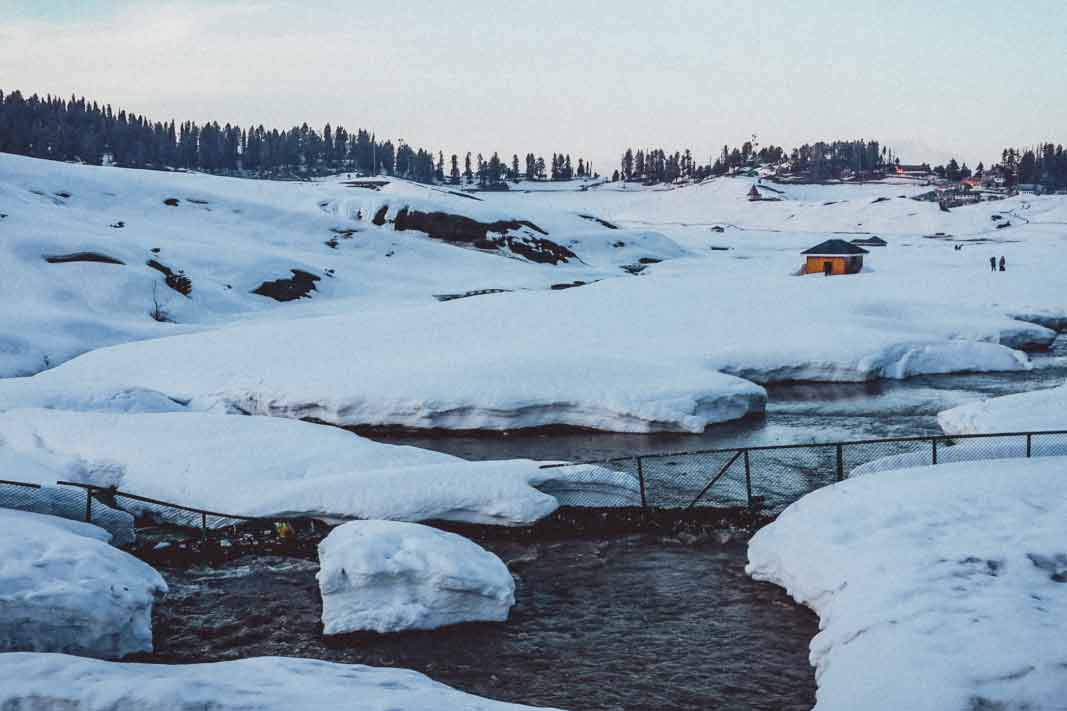 Spectacular Snowfall in India at these 9 places (2022) | Snowfall ...
