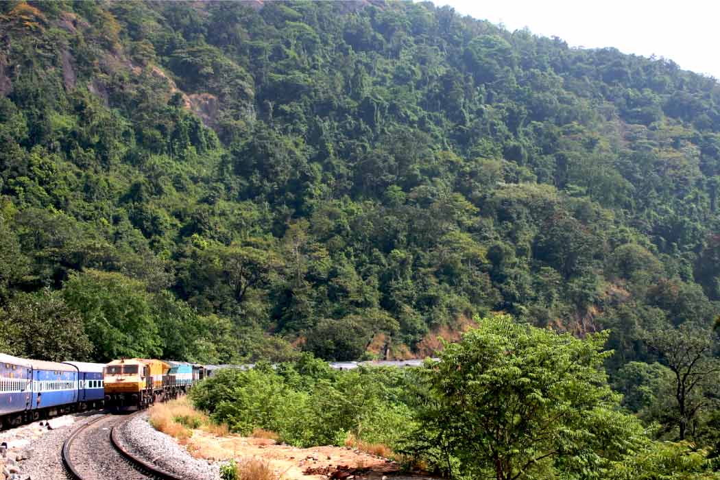 Most Beautiful Train Routes in India that will compel you for a Train Ride!
