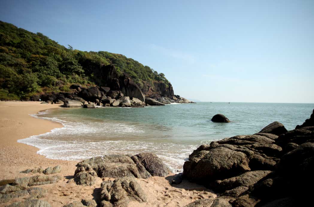 10 South Goa Beaches For Waves, Wandering And Wild Experiences