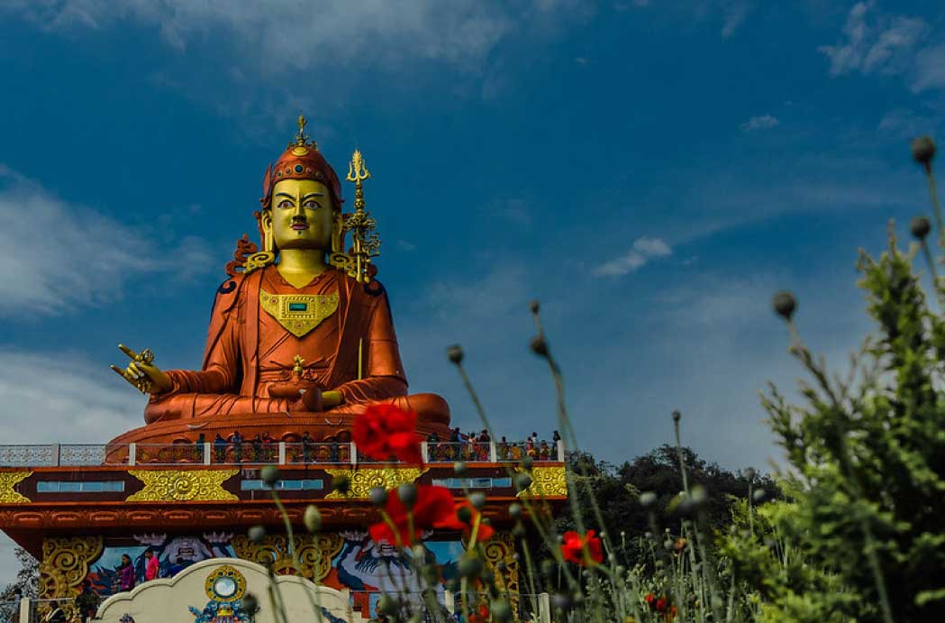 8 Gangtok Tourist Places To Explore Mountains, Monasteries And Much More