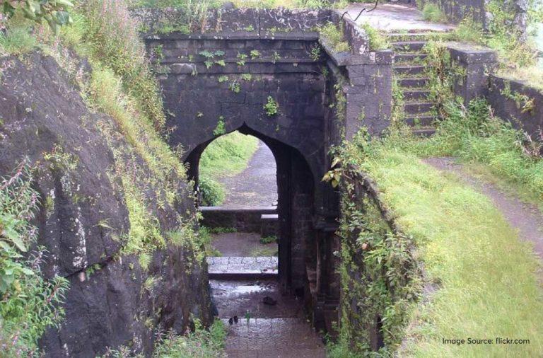 You Probably Haven't Heard Of These Top 11 Places To Visit In Satara!