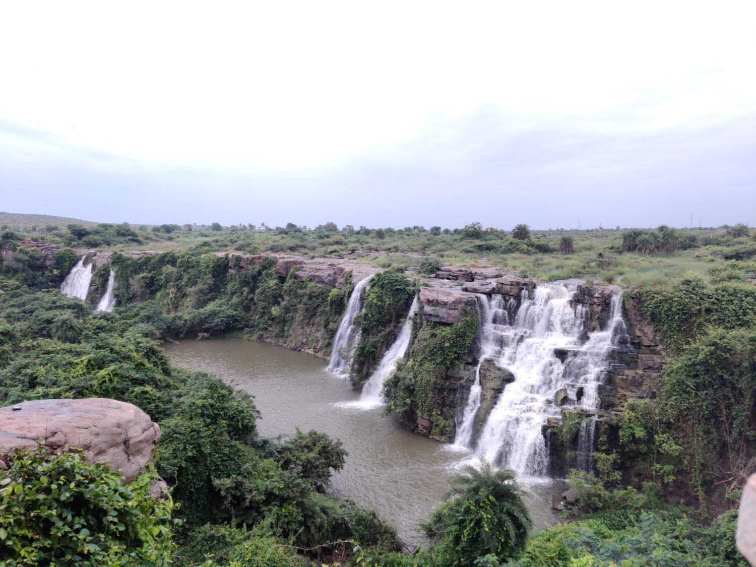 Visit These Top 12 Waterfalls In Telangana & Enjoy Its Breathtaking Beauty