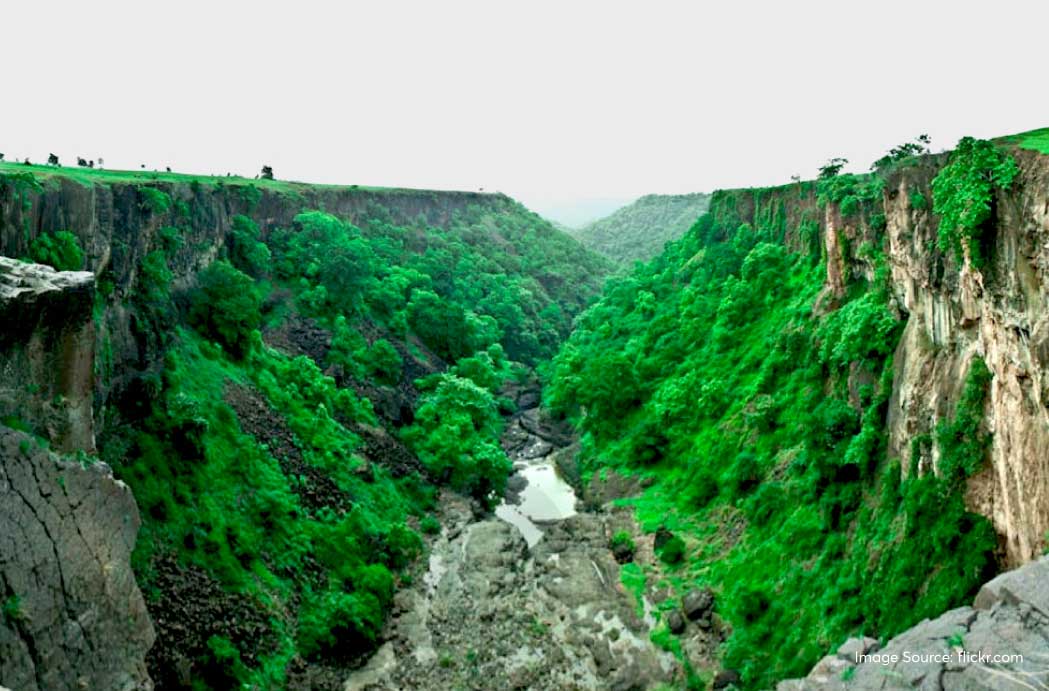 10 Waterfalls Near Indore - Hit Refresh In These Amazing Spots