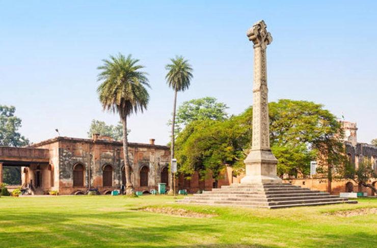 These 12 Historical Places In Lucknow Will Make The Mughal Era Come Alive