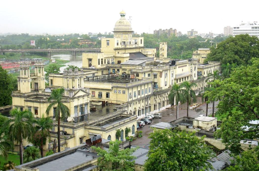 These 12 Historical Places In Lucknow Will Make The Mughal Era Come Alive