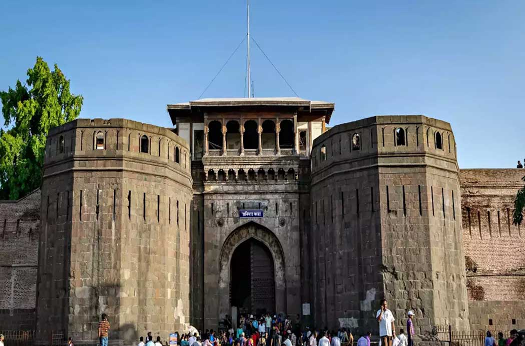 From Screen To Reality : Filming Locations Of Iconic Historical Movies