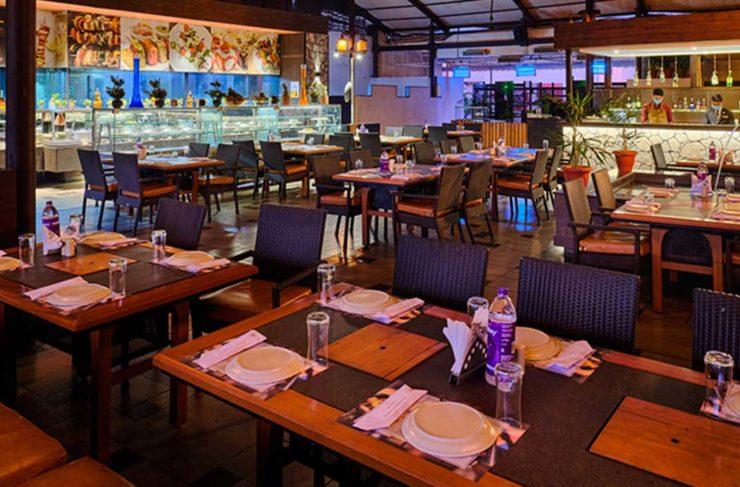 Restaurants in Indore- 12 Places To Give Your Taste Buds A Magical Tour