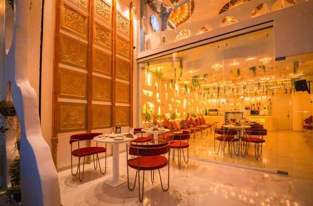 Restaurants in Indore- 12 Places To Give Your Taste Buds A Magical Tour