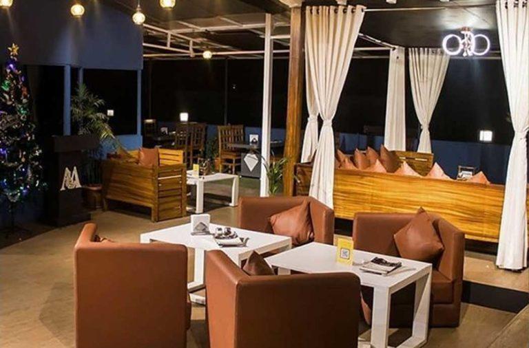 Restaurants in Indore- 12 Places To Give Your Taste Buds A Magical Tour