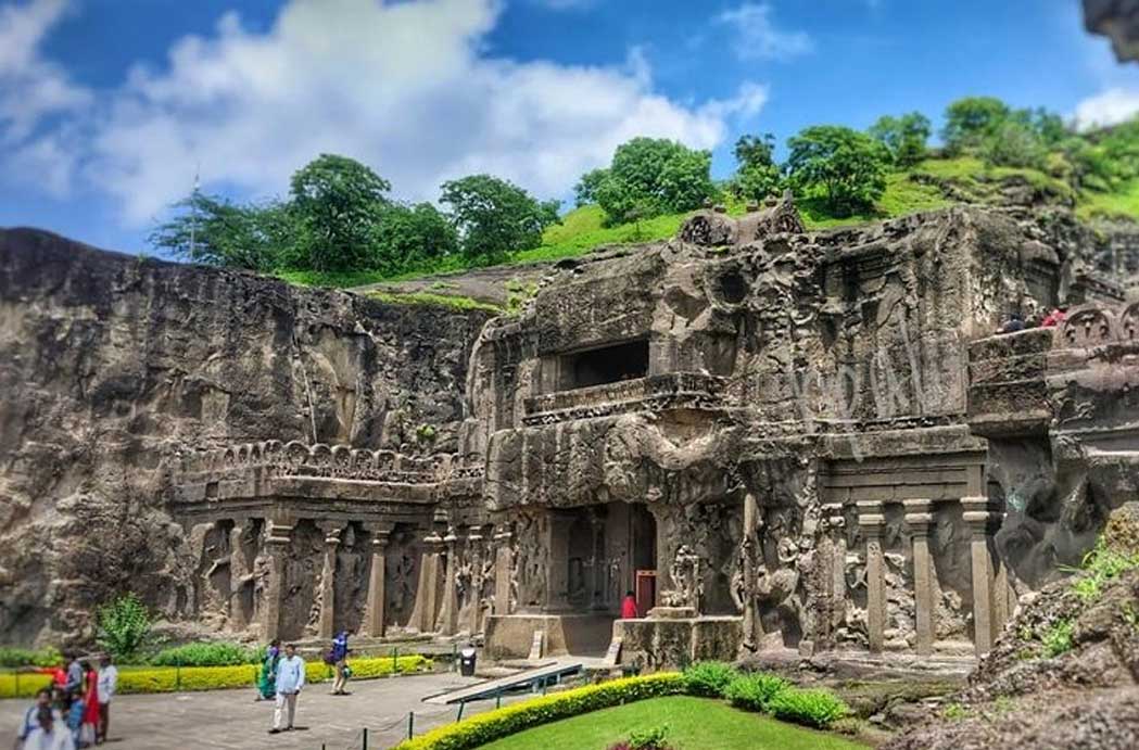 Unearth The Forgotten Chapters Of The Past With These 7 Caves In India
