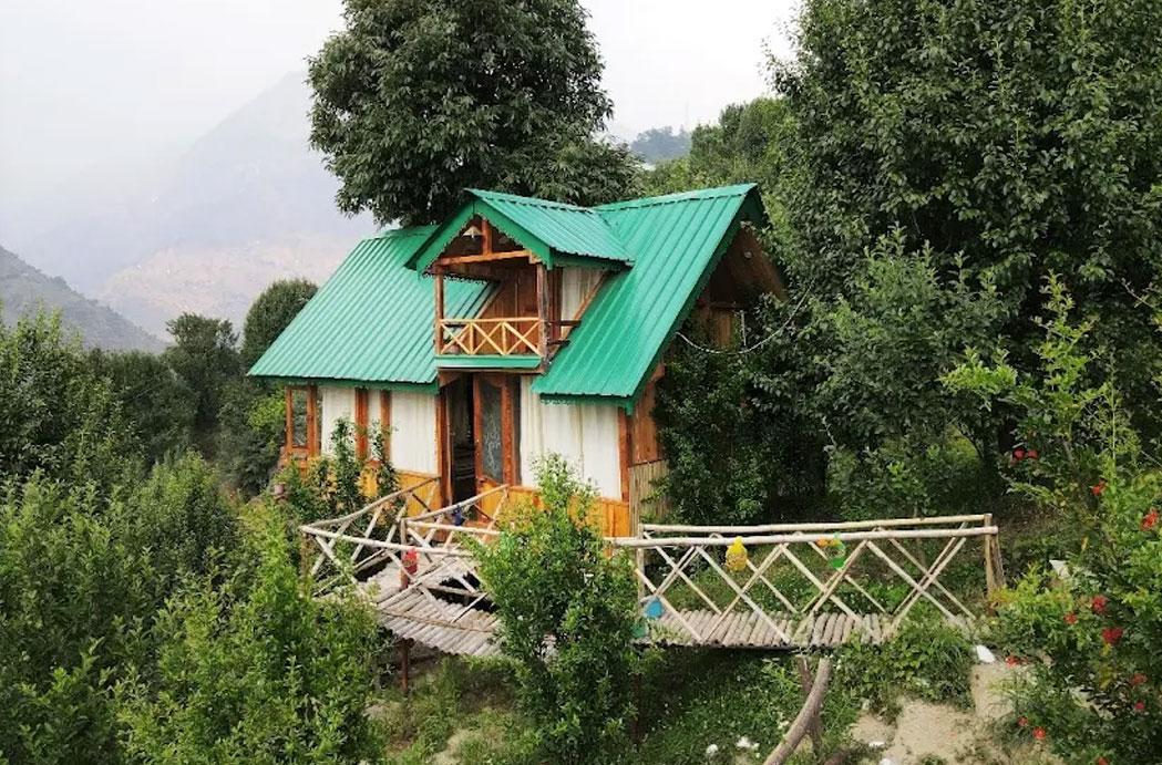 Into the Lap of Nature: 15 Enchanting Tree Houses in India