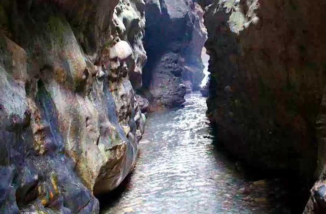 Witness The Marvels Of The Universe Through Caving In India - Treebo Blog