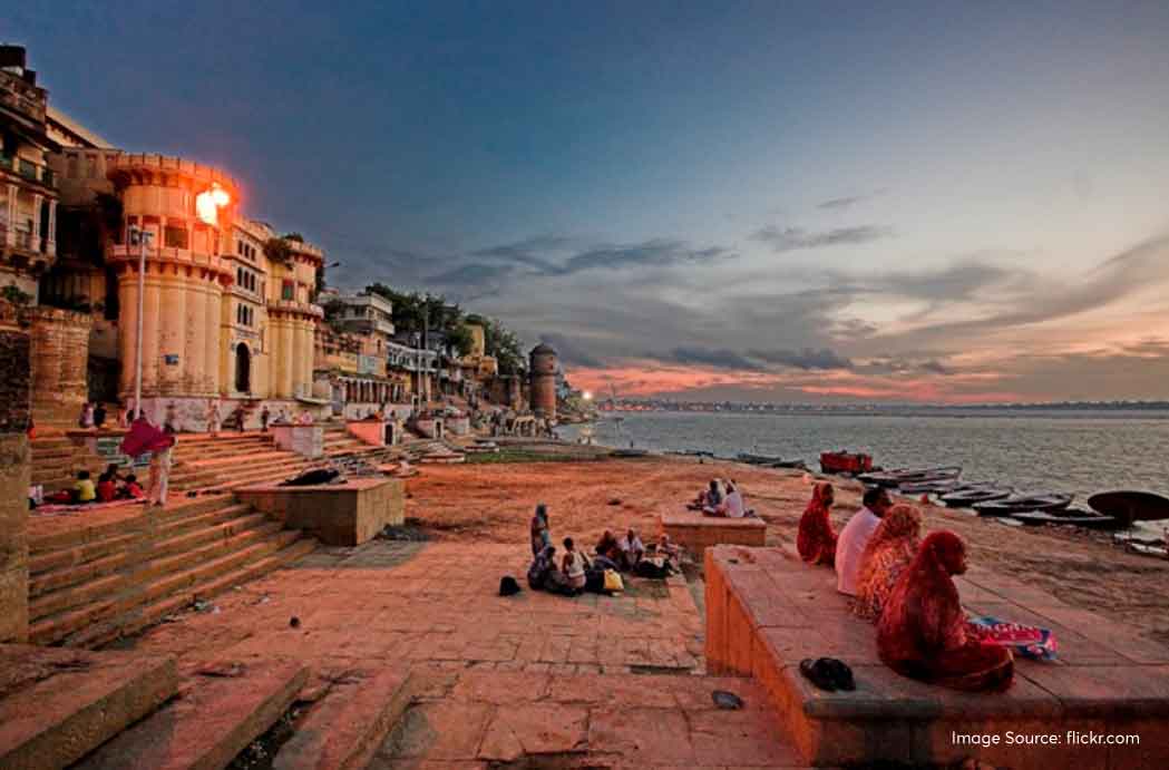 Ghats of Varanasi: A Visual Symphony of Religious Hymns and Rhythmic Waters