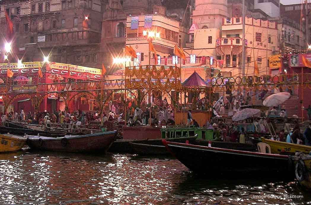 Ghats of Varanasi: A Visual Symphony of Religious Hymns and Rhythmic Waters
