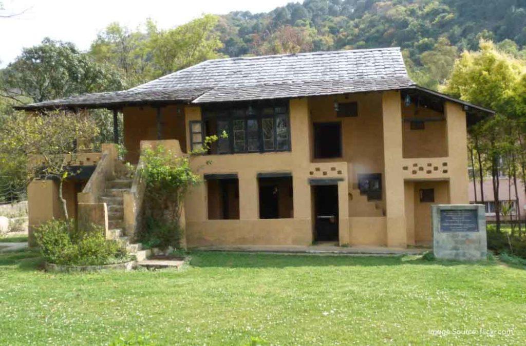 Andretta: An Artistic Retreat Amidst the Snow Laden Mountains - Treebo Blog