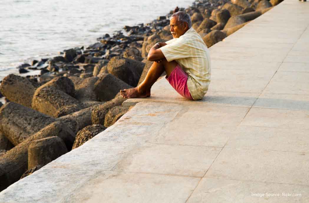 Marine Drive: Mumbai's Historic Promenade Across the Arabian Sea