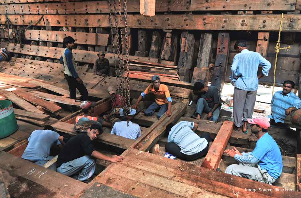 11 Places to Visit in Mandvi: Beachy Treasures to Opulent Experiences