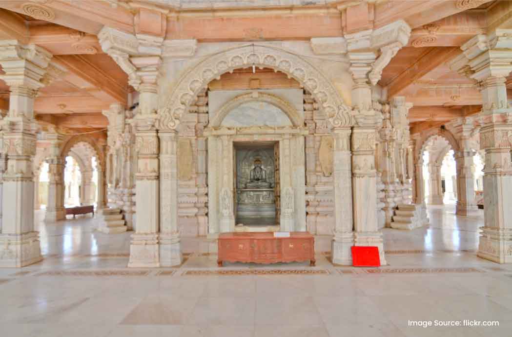 Jain Temples in India: Mysterious Lands of the Tirthankaras