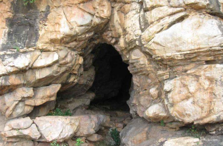 Places to Visit in Rajgir: Caving through Sacred and Historic Sites