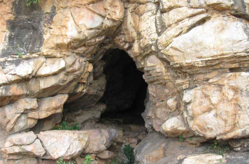 Places to Visit in Rajgir: Caving through Sacred and Historic Sites