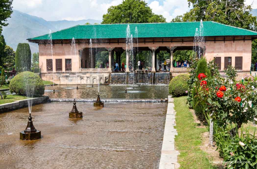 Places to Visit in Srinagar: Shikara Riding through the Jewel of Kashmir